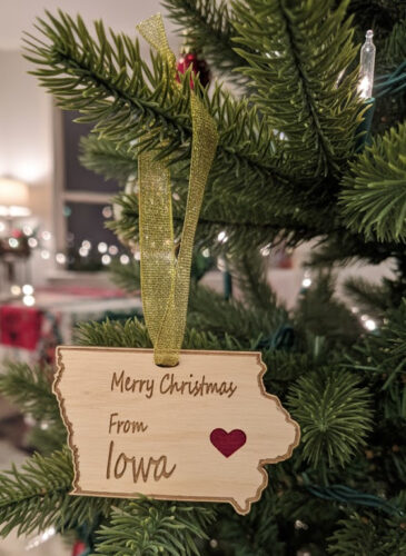 Merry Christmas from Iowa ornament with heart - Jewelry by Glassando